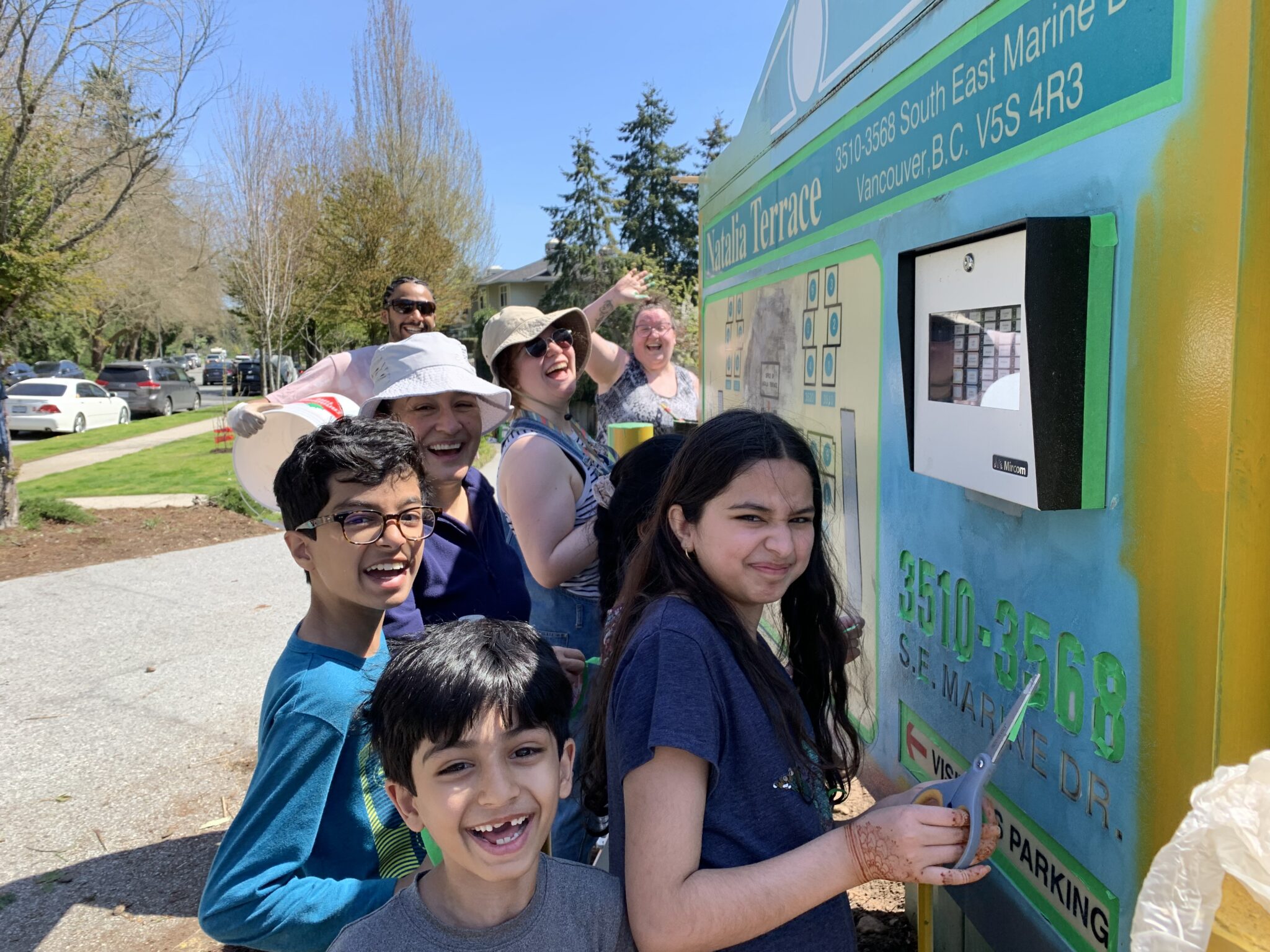 Connecting Neighbours Program - Entre Nous Femmes Housing Society